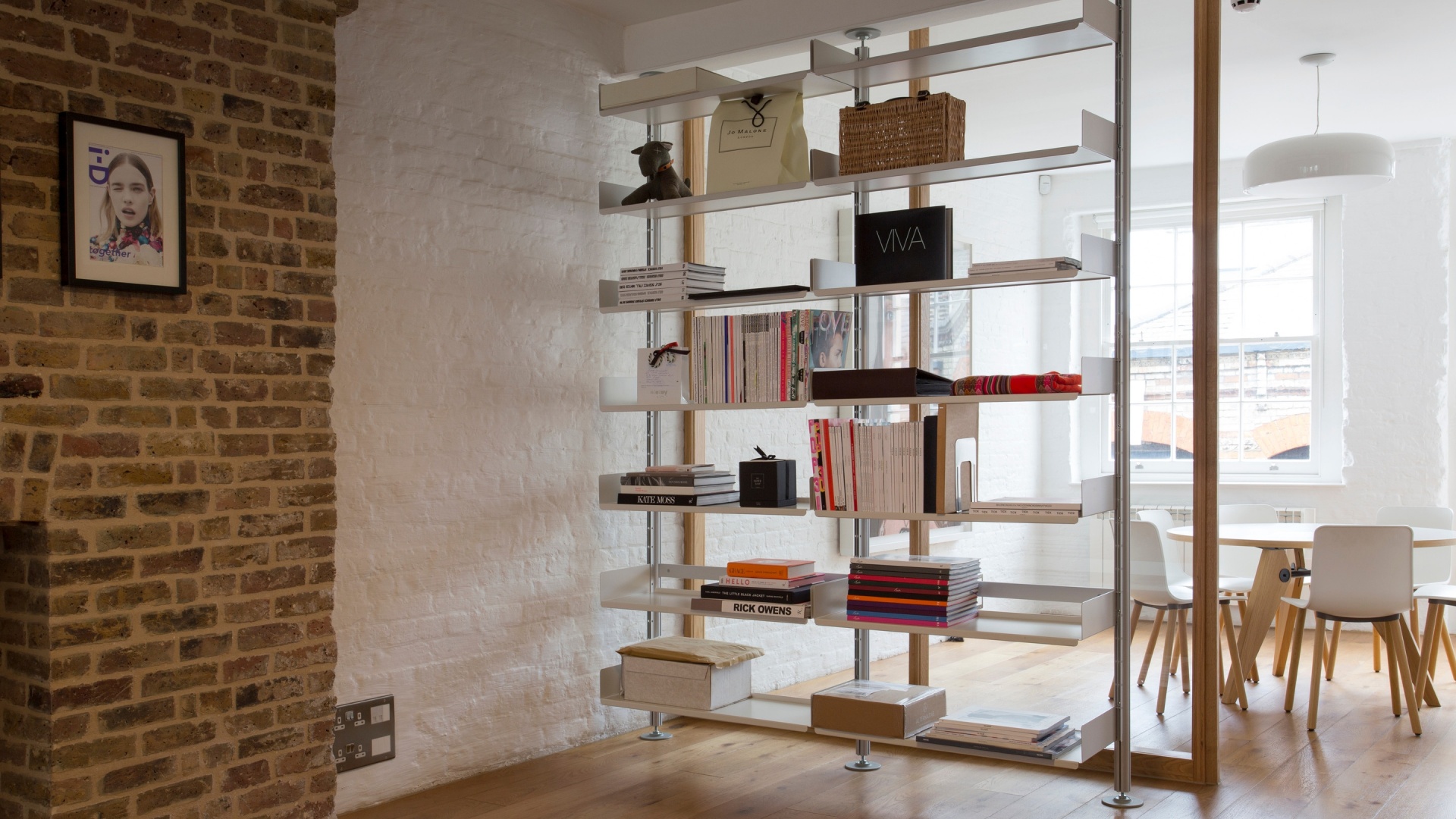 Structure | 606 Universal Shelving System | Vitsœ