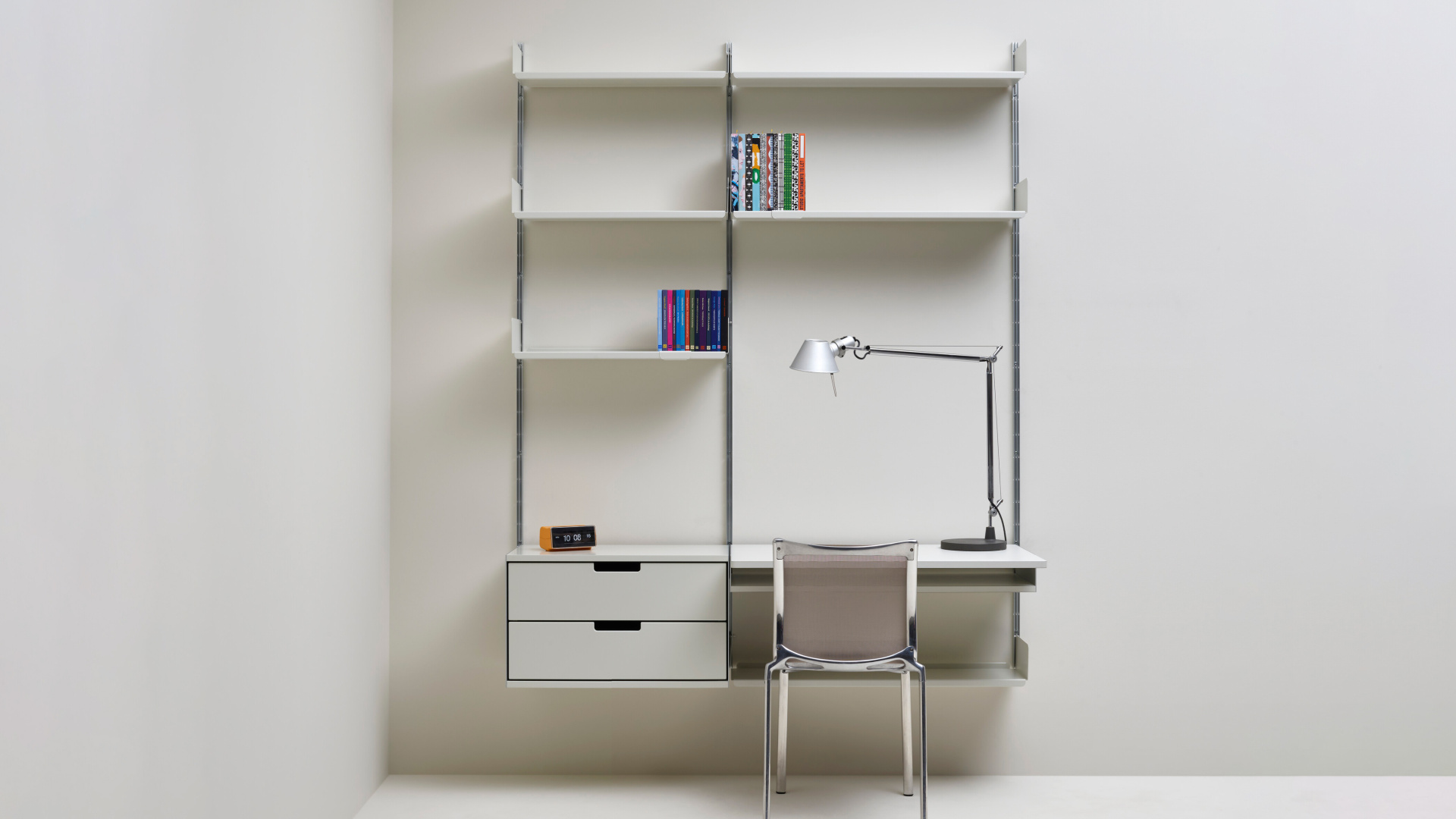 606 Universal Shelving System | Vitsœ